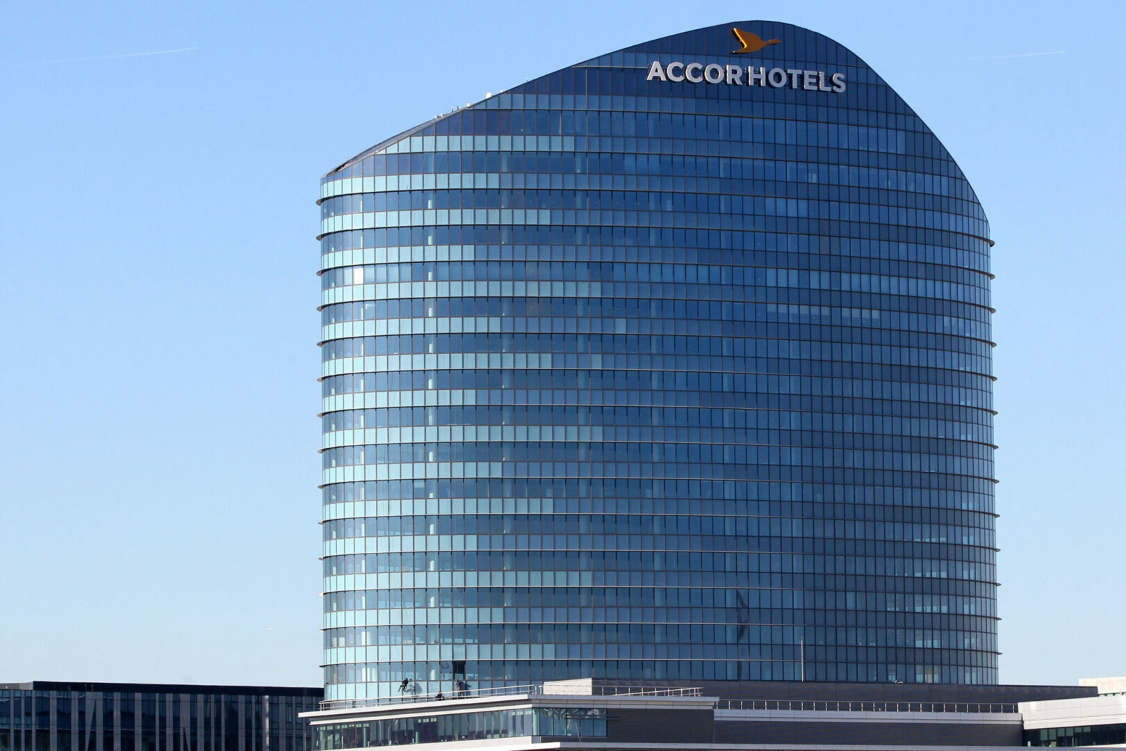 Tour Accor Hôtel | Jean-Philippe Corrigou - Designer lumière - Caribou ...